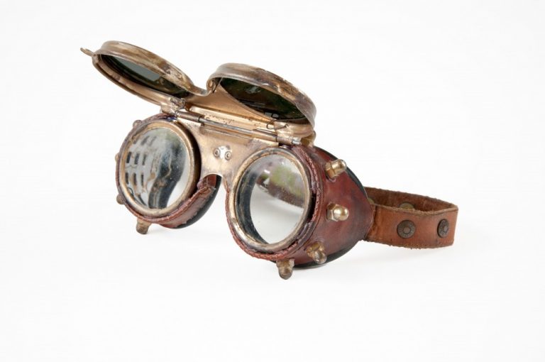 Steampunk Equipment for D&D 5th Edition - Tribality